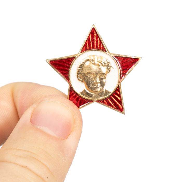soviet star pin