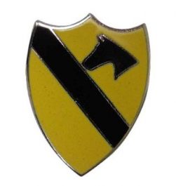1st Cavalry Pin Badge - Epic Militaria